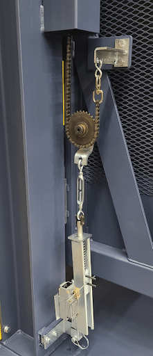 Advanced Safety Features on Vertical Reciprocating Conveyors